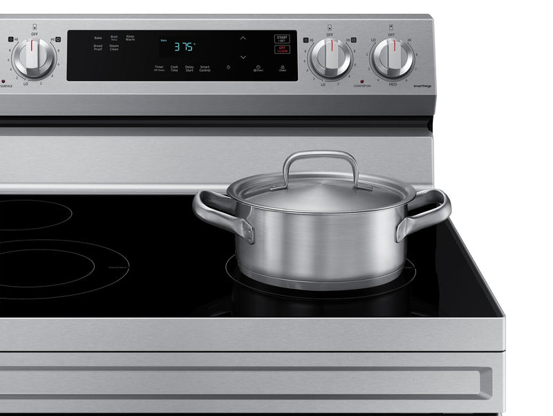 Cuisinière électrique amovible Samsung de 6,3 pi3 avec Wi-Fi - NE63 ...